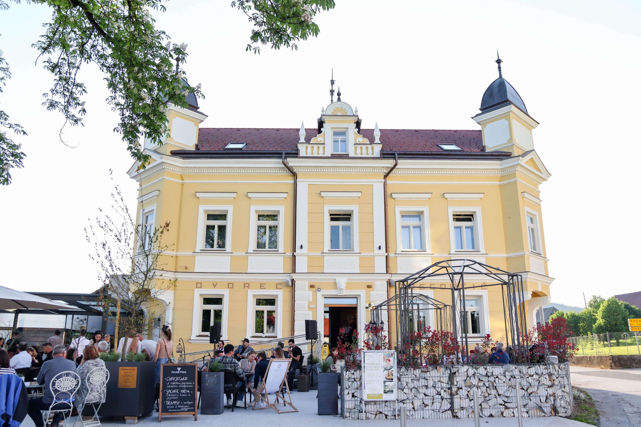 Dvorec Gregorčič - Hotel, Restavracija, Wellness | Dolenjska